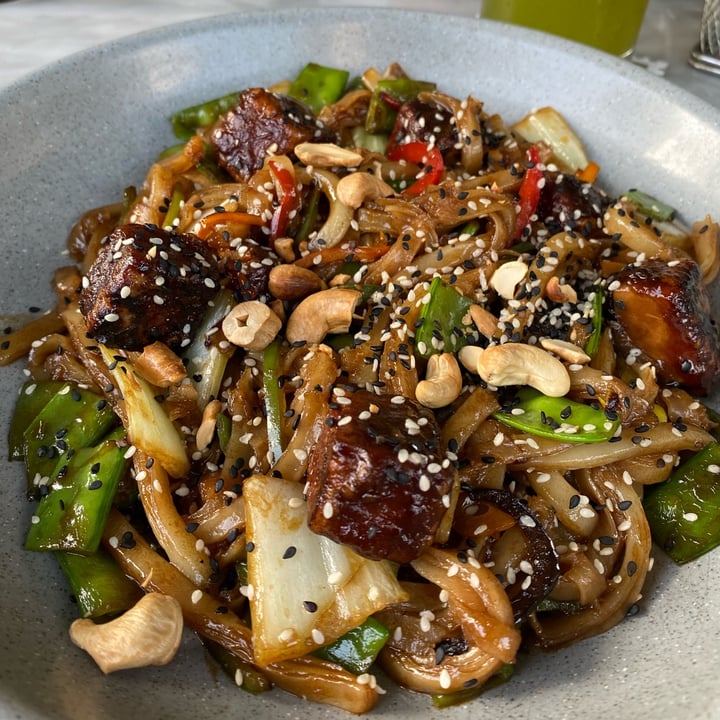 Franklin Restaurante San Isidro, Peru Grilled Tofu And Cashews Udon ...