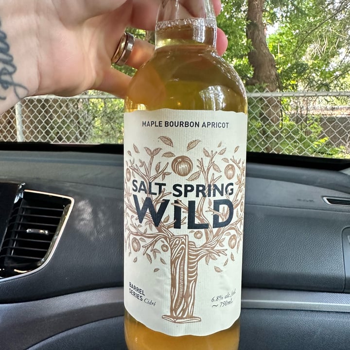 Salt Spring Wild Cider Maple Bourbon Apricot Review | abillion