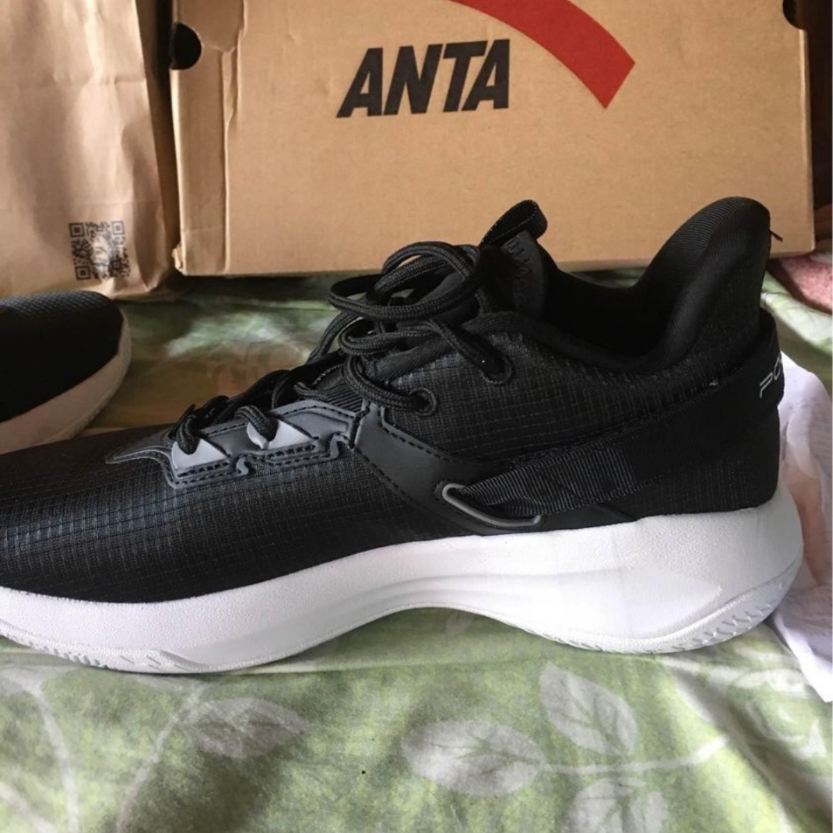 Gordon Hayward "Swoops" from Anta - Vegan Product Reviews & Ratings ...
