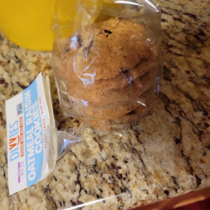 Divvies Oatmeal raisin cookies Review | abillion