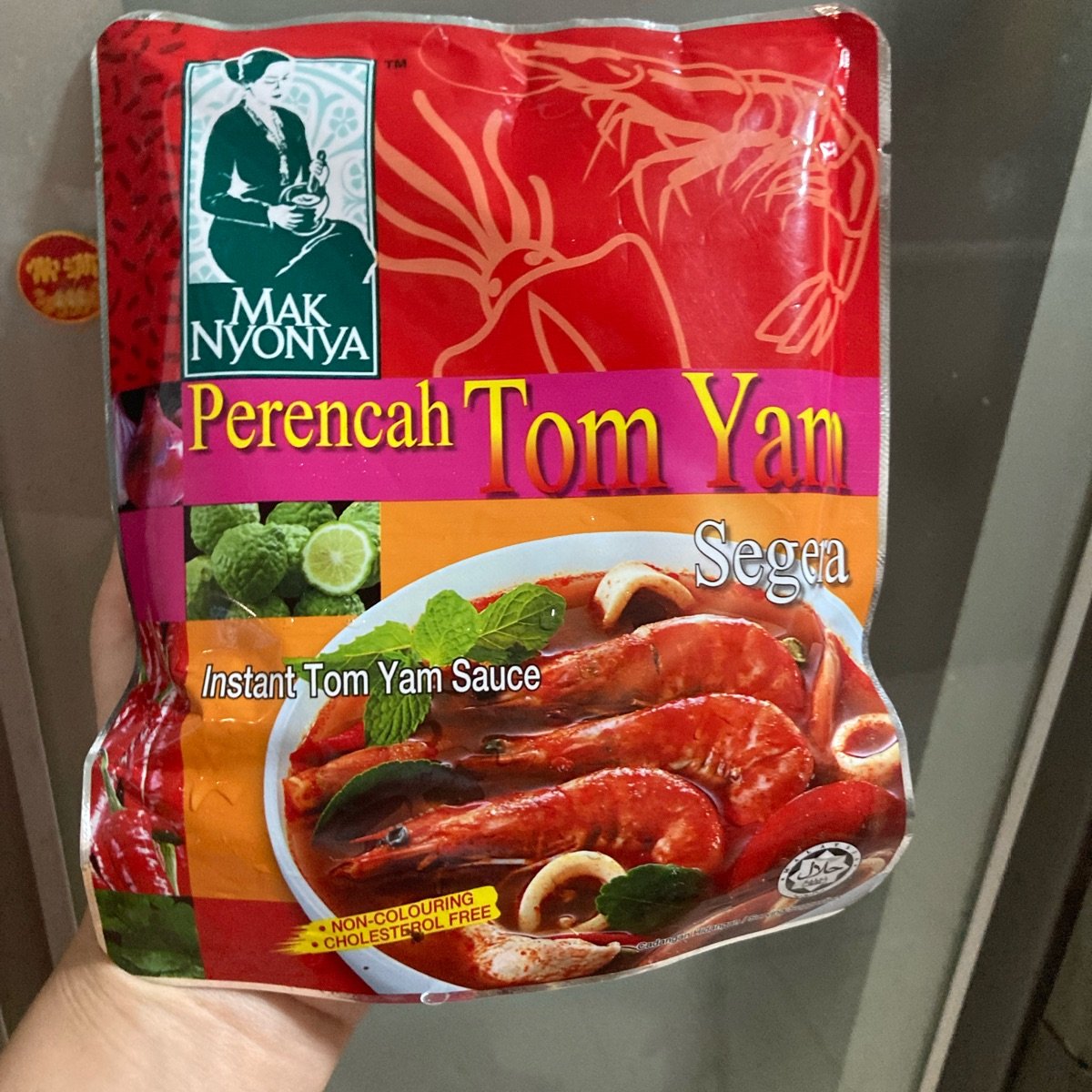 Tom Yam Sauce from Mak Nyonya - Vegan Product Reviews & Ratings | abillion
