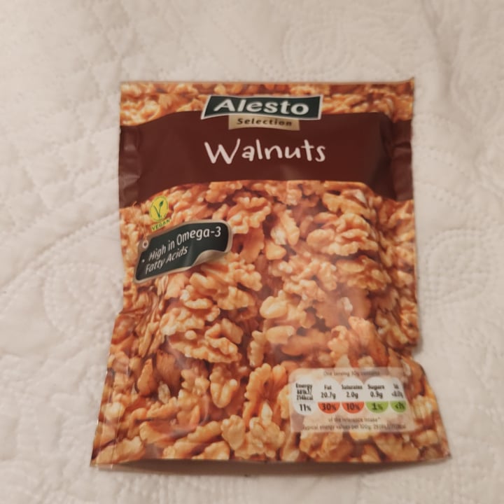 Alesto Alesto Walnuts Review | abillion