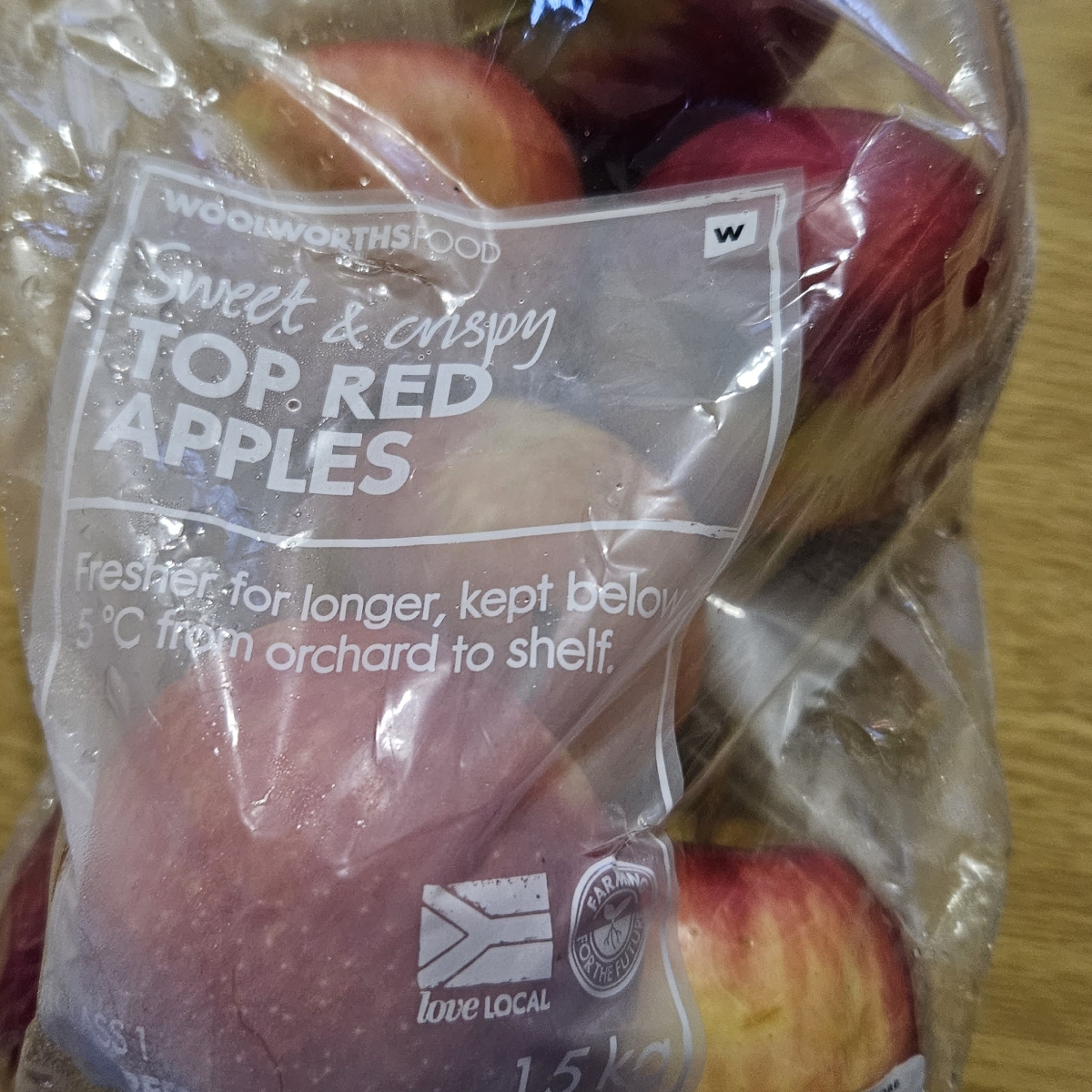 Top Red Apples from Woolworths - Vegan Product Reviews & Ratings | abillion