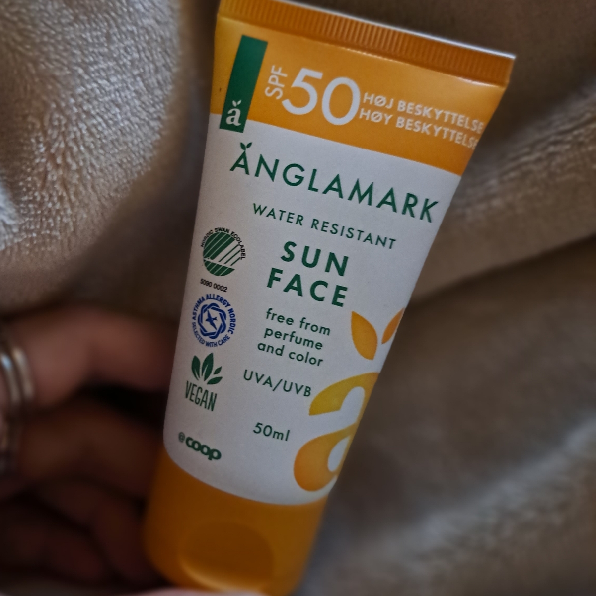 SPF 50 Water Resistant Sun Face from Änglamark - Vegan Product Reviews ...