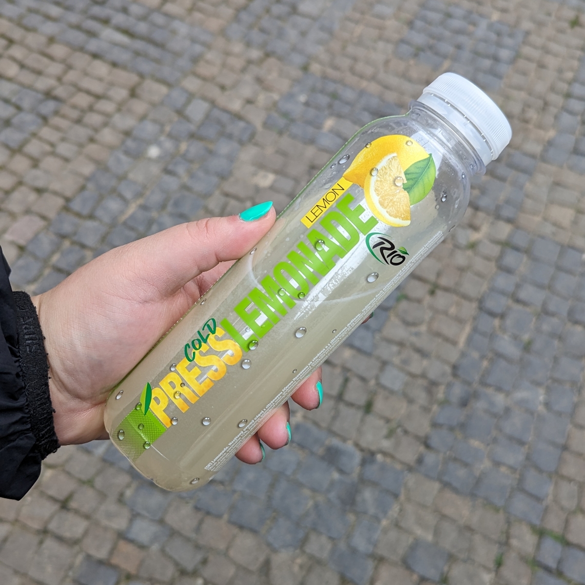 Cold Pressed Lemonade from Rio - Vegan Product Reviews & Ratings | abillion