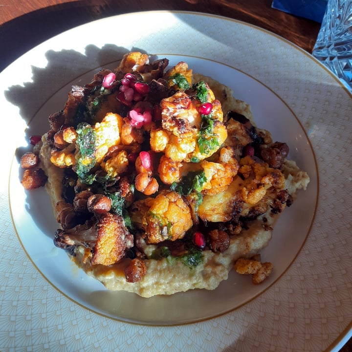 Cosy Club United Kingdom Roast Harissa Cauliflower Review | abillion