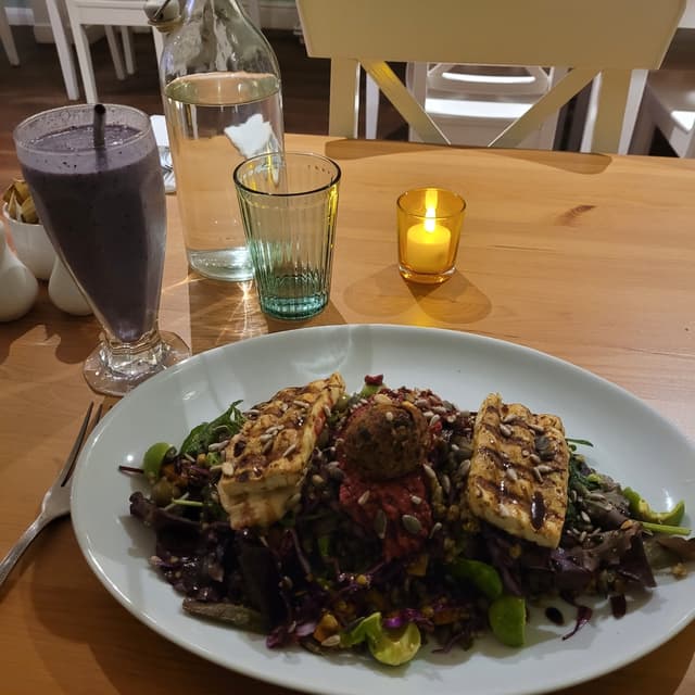 Luna's Vegan Corner – Delicious Vegan Options & Sustainable Dining in ...