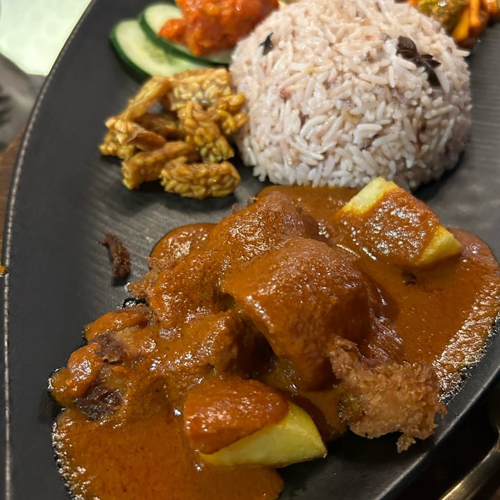 Pinxin Vegan Cuisine George Town, Malaysia nasi lemak classic Review ...