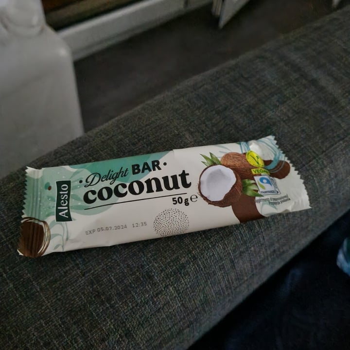 Alesto coconut delight bar Review | abillion