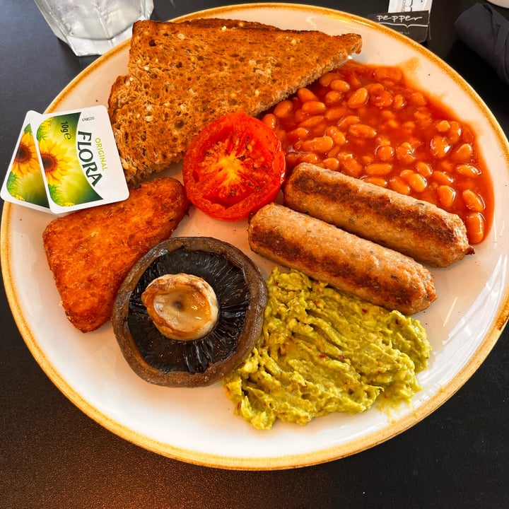 Tesco Cafe United Kingdom vegan breakfast Review | abillion