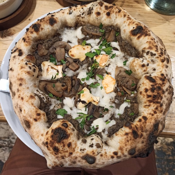 Purezza Brighton United Kingdom Black truffle pizza Review | abillion