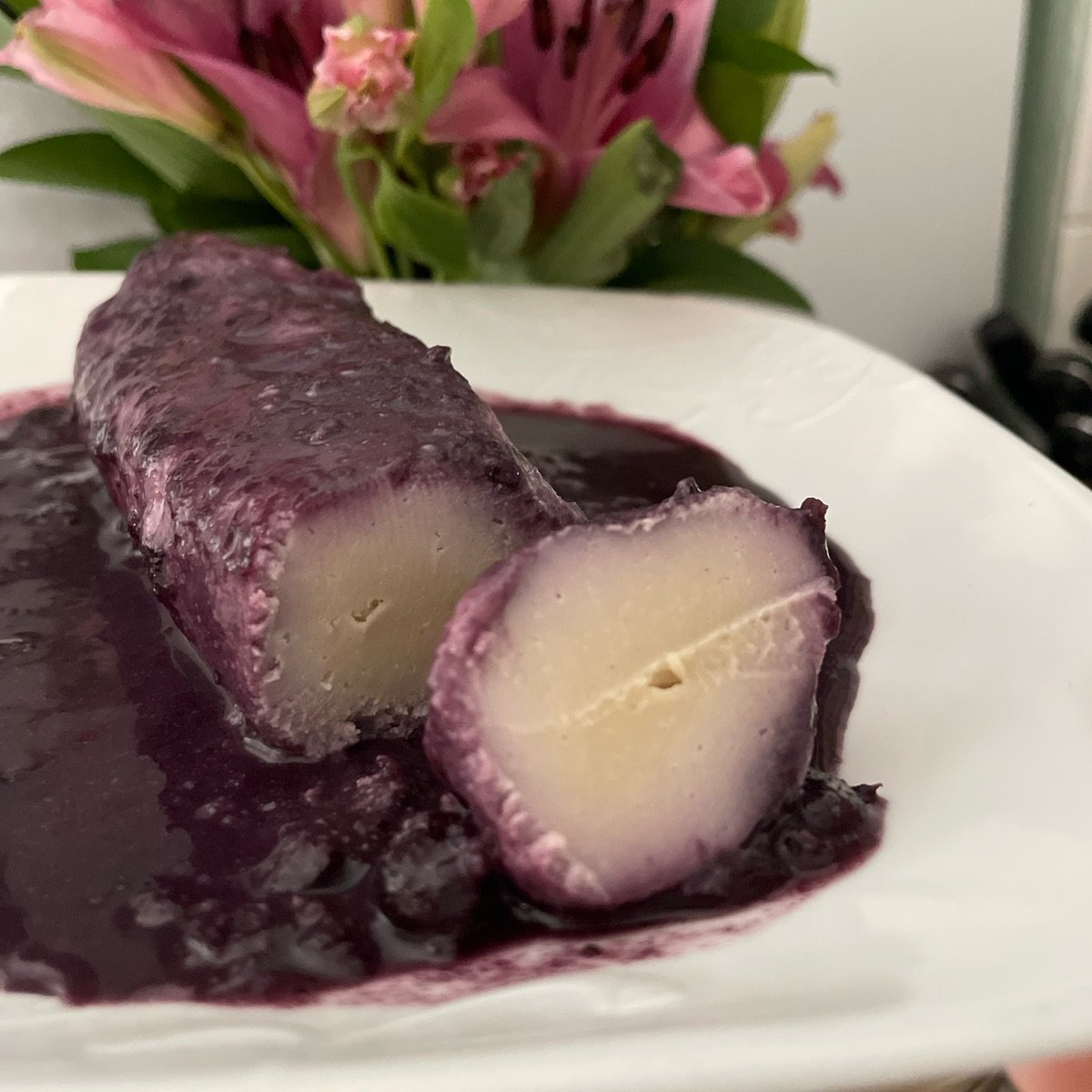 Blueberry Vanilla Chevre from Rebel Cheese - Vegan Product Reviews ...