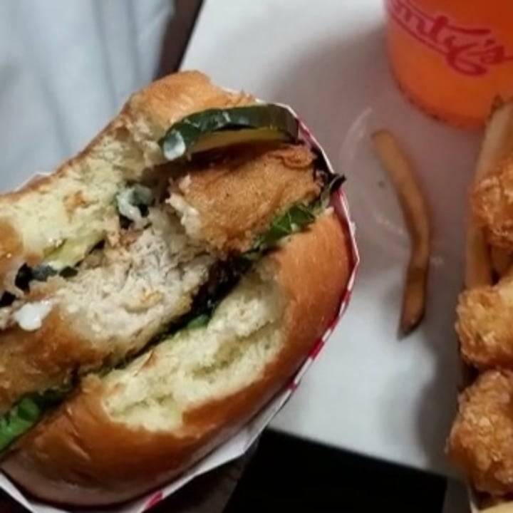 Monty's Good Burger Wilshire Center - Koreatown, Los Angeles, United ...