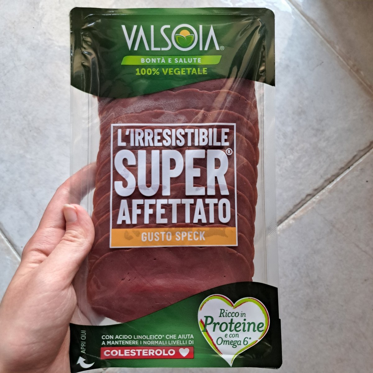 L’irresistibile super affettato Gusto speck from Valsoia - Vegan ...