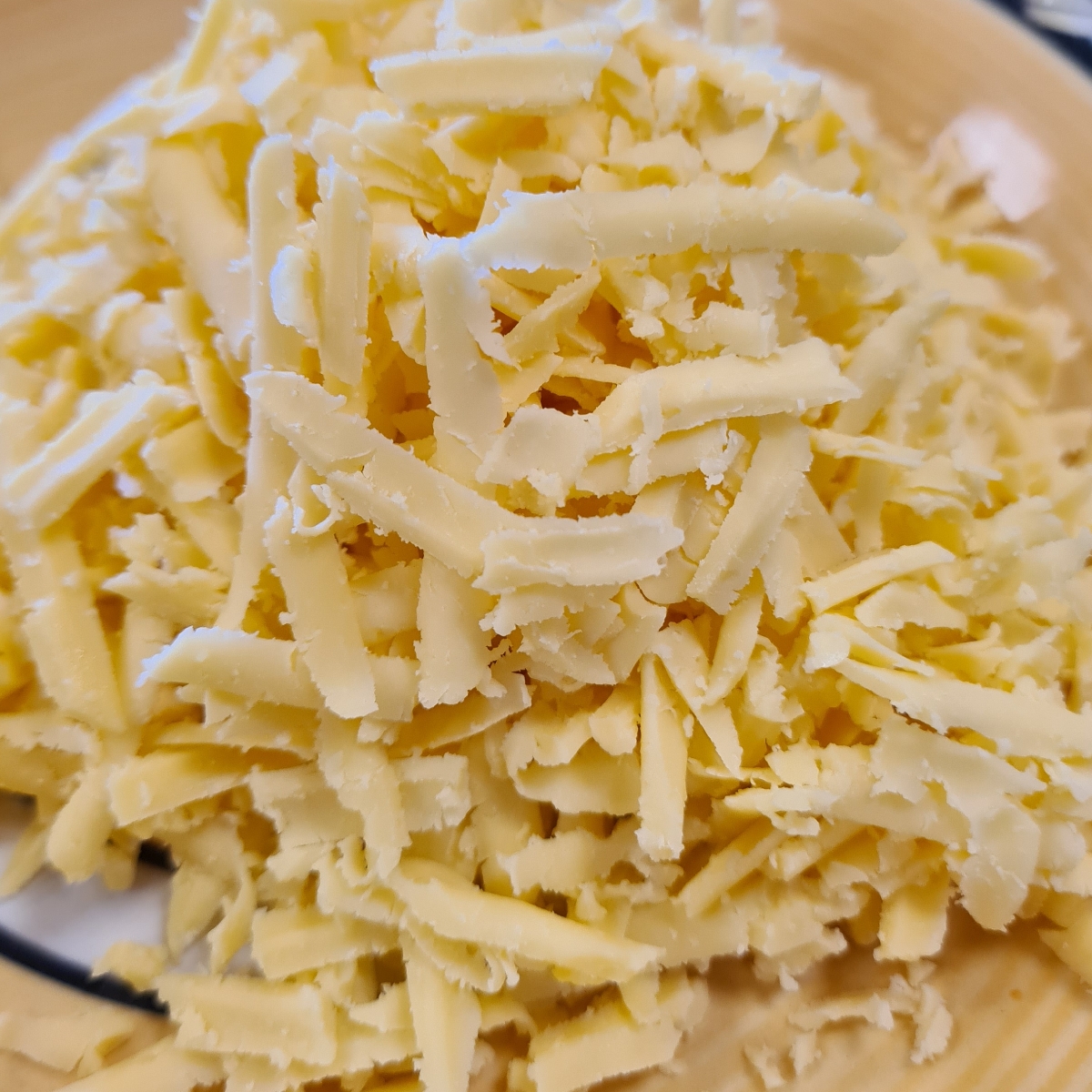 Fairview Dairy Free Cheddar Flavoured Cheese Reviews | abillion