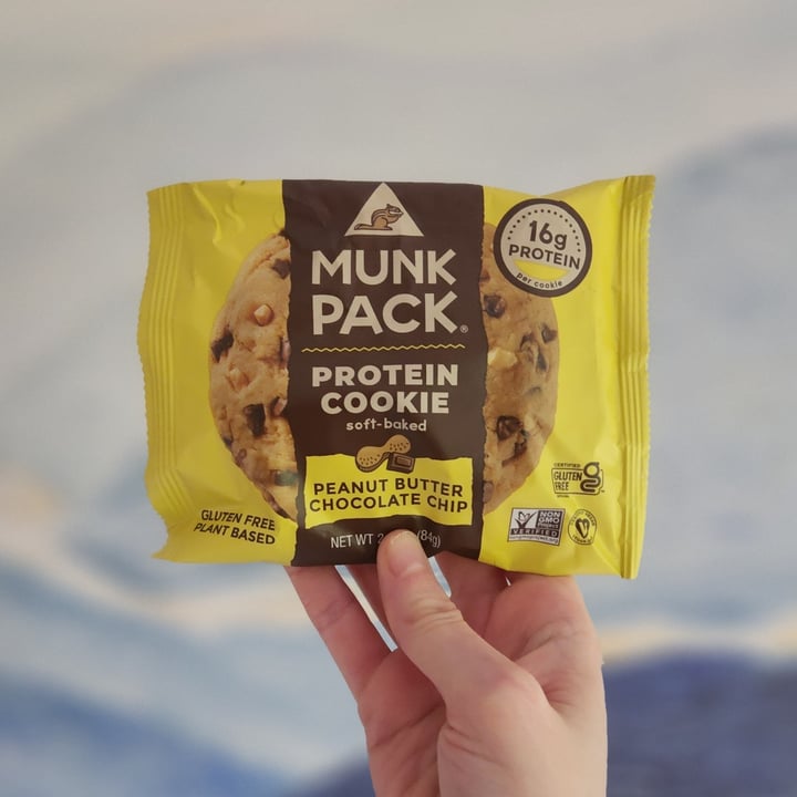 Munk Pack Munk Pack Peanut Butter Chocolate Chip Protein Cookie Review ...