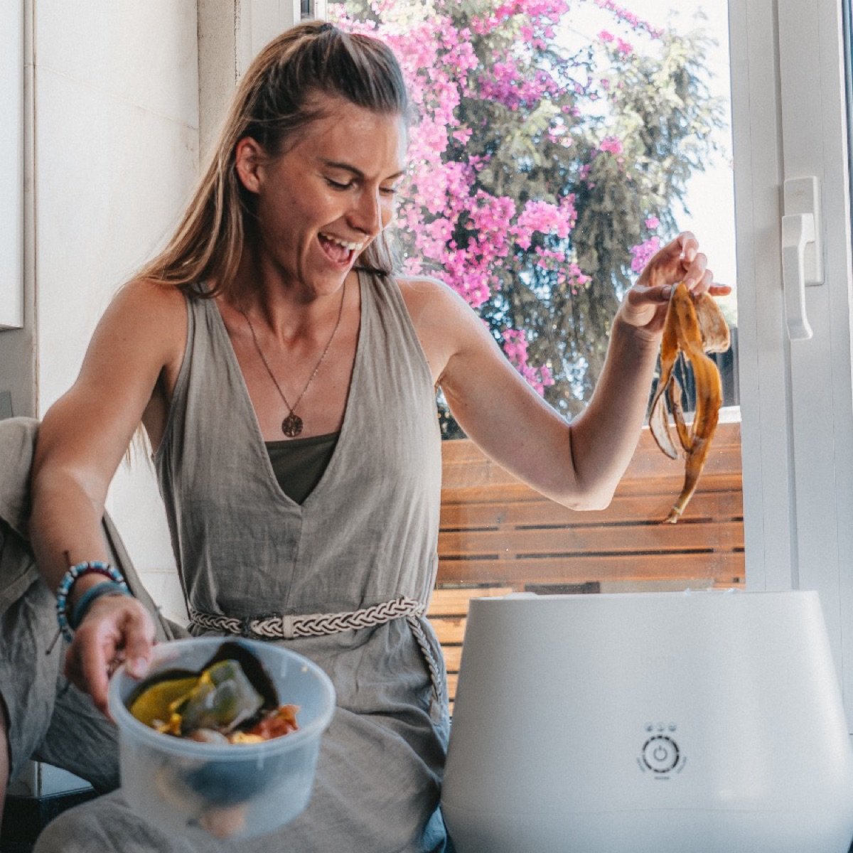 Lomi Composter from Pela Case - Vegan Product Reviews & Ratings | abillion