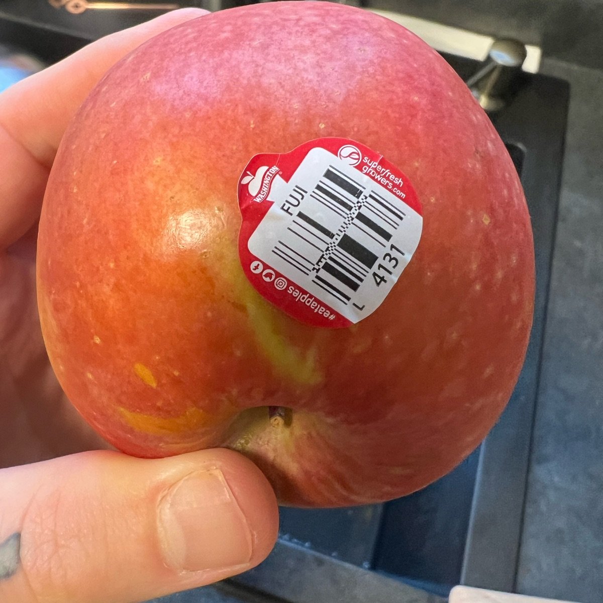 Fuji Apple from Super fresh growers - Vegan Product Reviews & Ratings ...