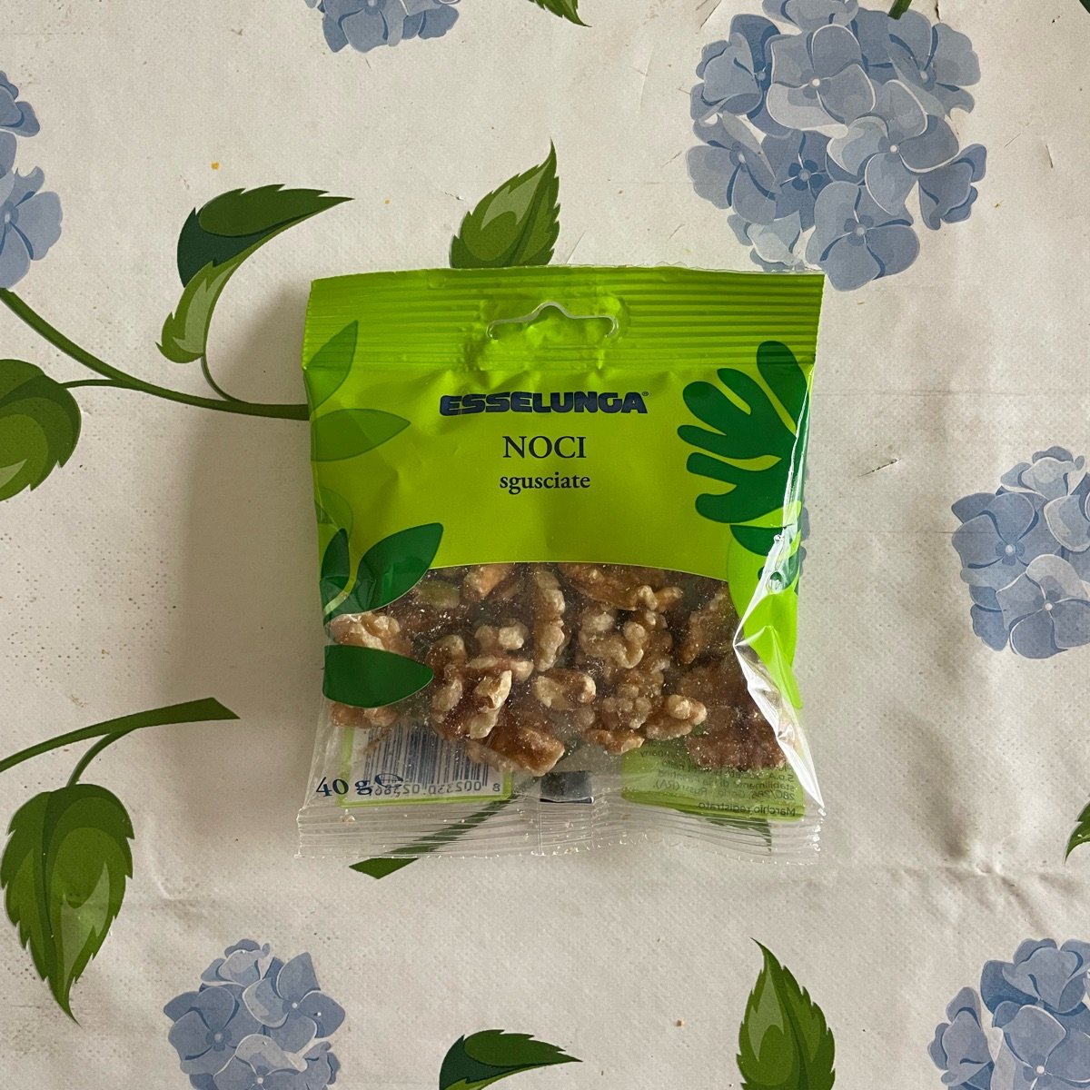 Noci Sgusciate from Esselunga - Vegan Product Reviews & Ratings | abillion