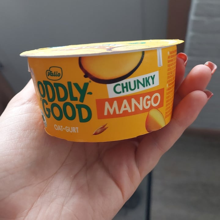 ODDLY GOOD Chunky mango oatgurt Review | abillion