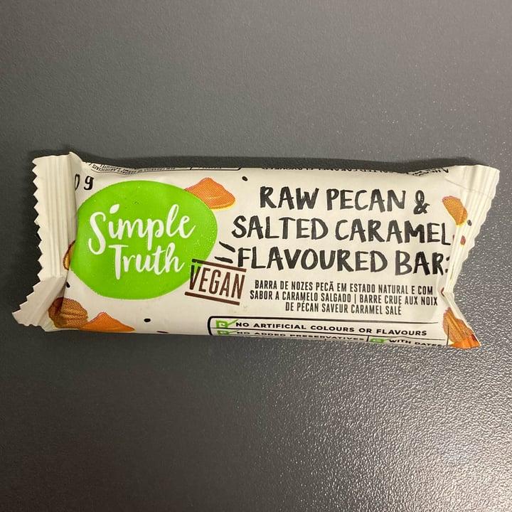 Simple Truth Raw Pecan & Salted Caramel Flavoured Bar Review | abillion
