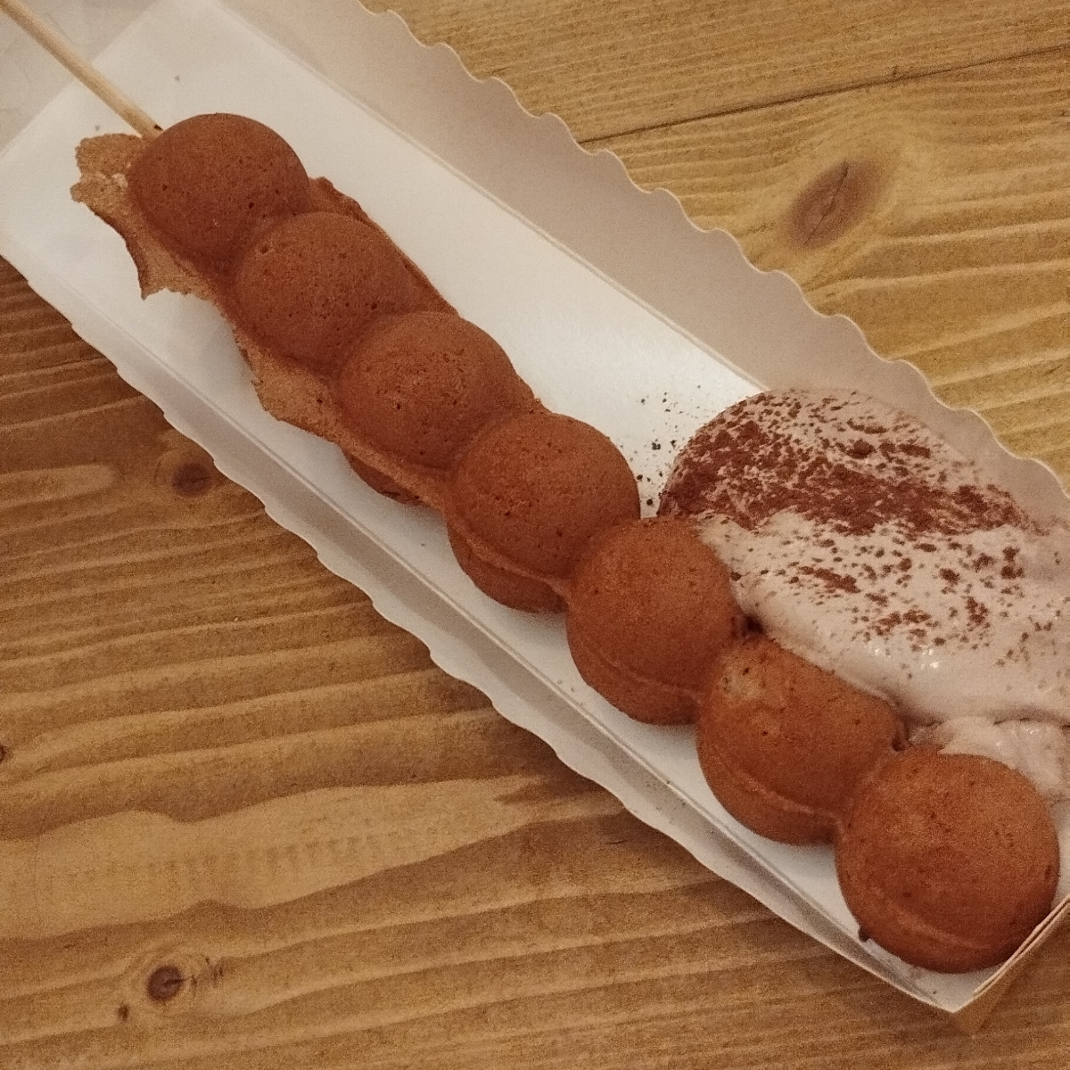 Nutty Bubble Waffle with Chocolate Nut Cream at NUTTEA Nut Mylk Tea ...