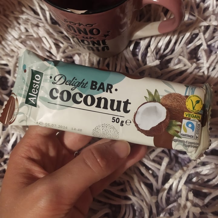 Alesto coconut delight bar Review | abillion