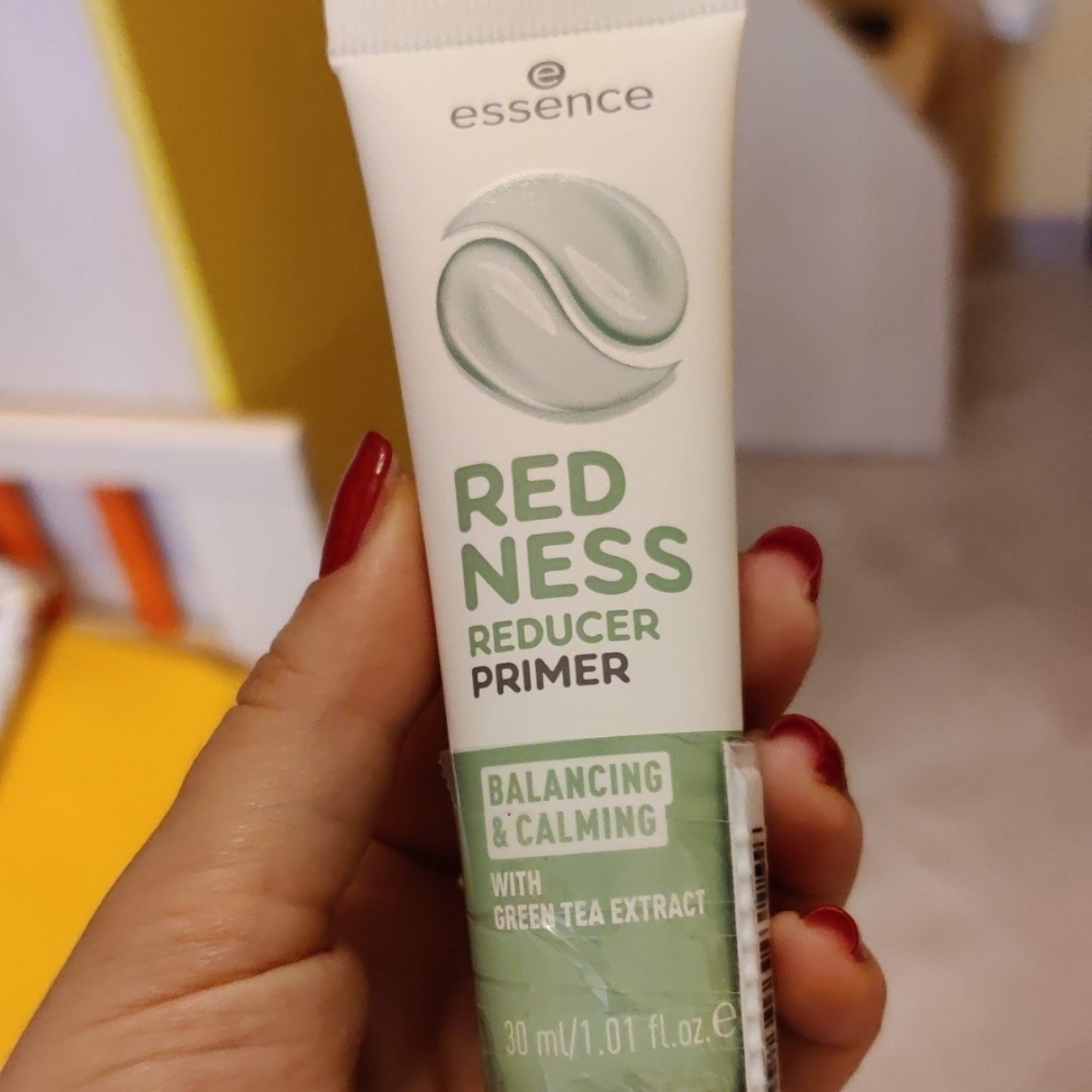 Essence Cosmetics Primer Redness Reducer Reviews | abillion Essence Cosmetics Primer Redness Reducer Reviews | abillion