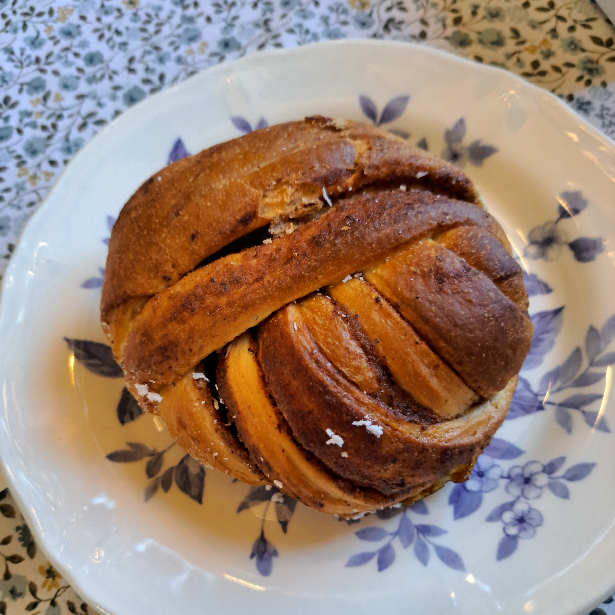 kanelknute from Bakehuset - Vegan Product Reviews & Ratings | abillion