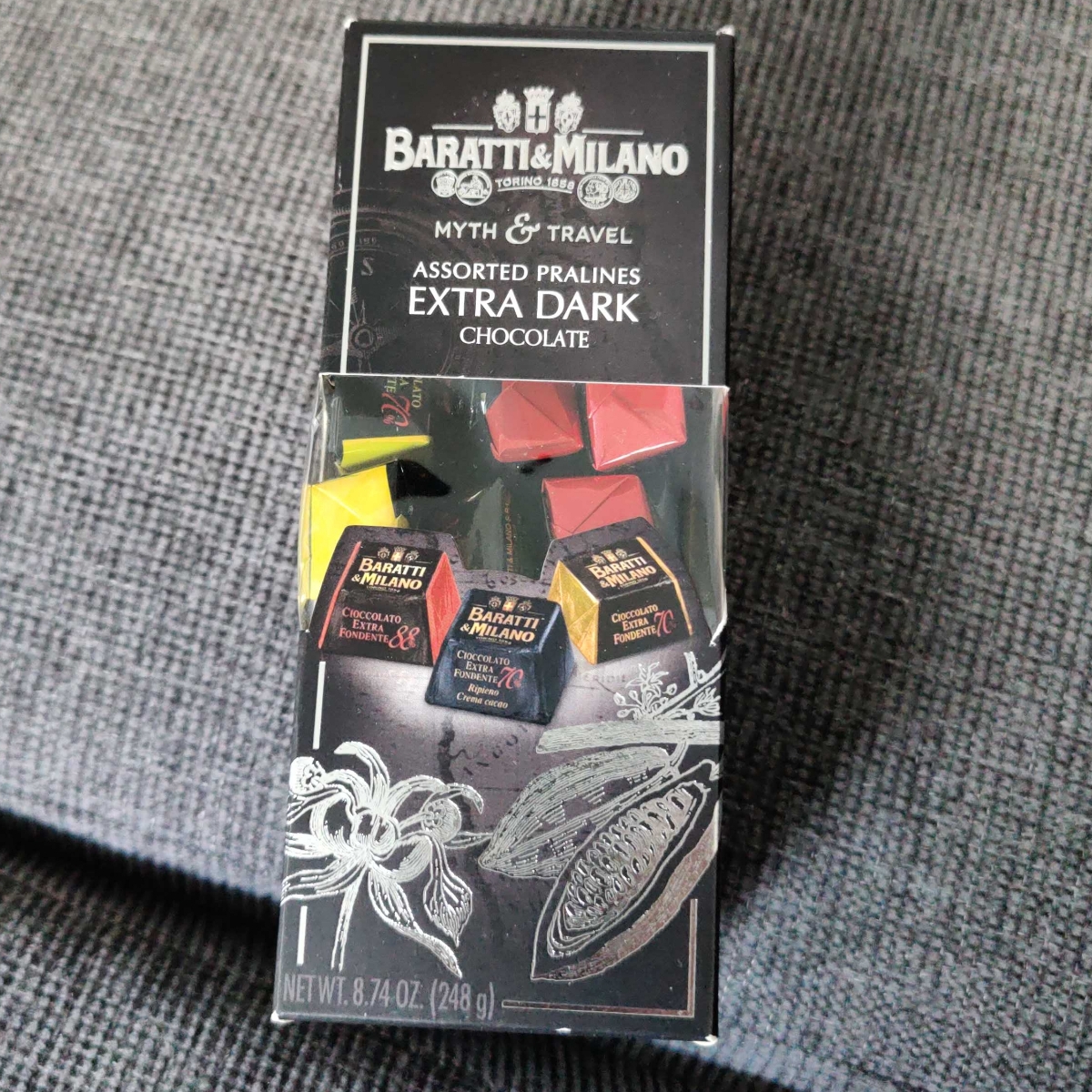 Assorted Pralines Extra Dark from Baratti & Milano - Vegan Product ...