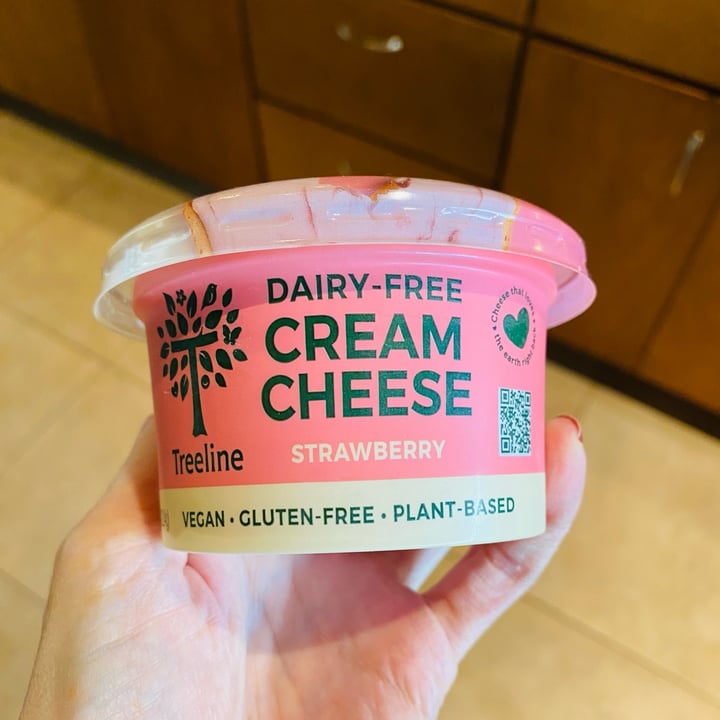 Treeline Cheese Strawberry Cream Cheese Review | abillion