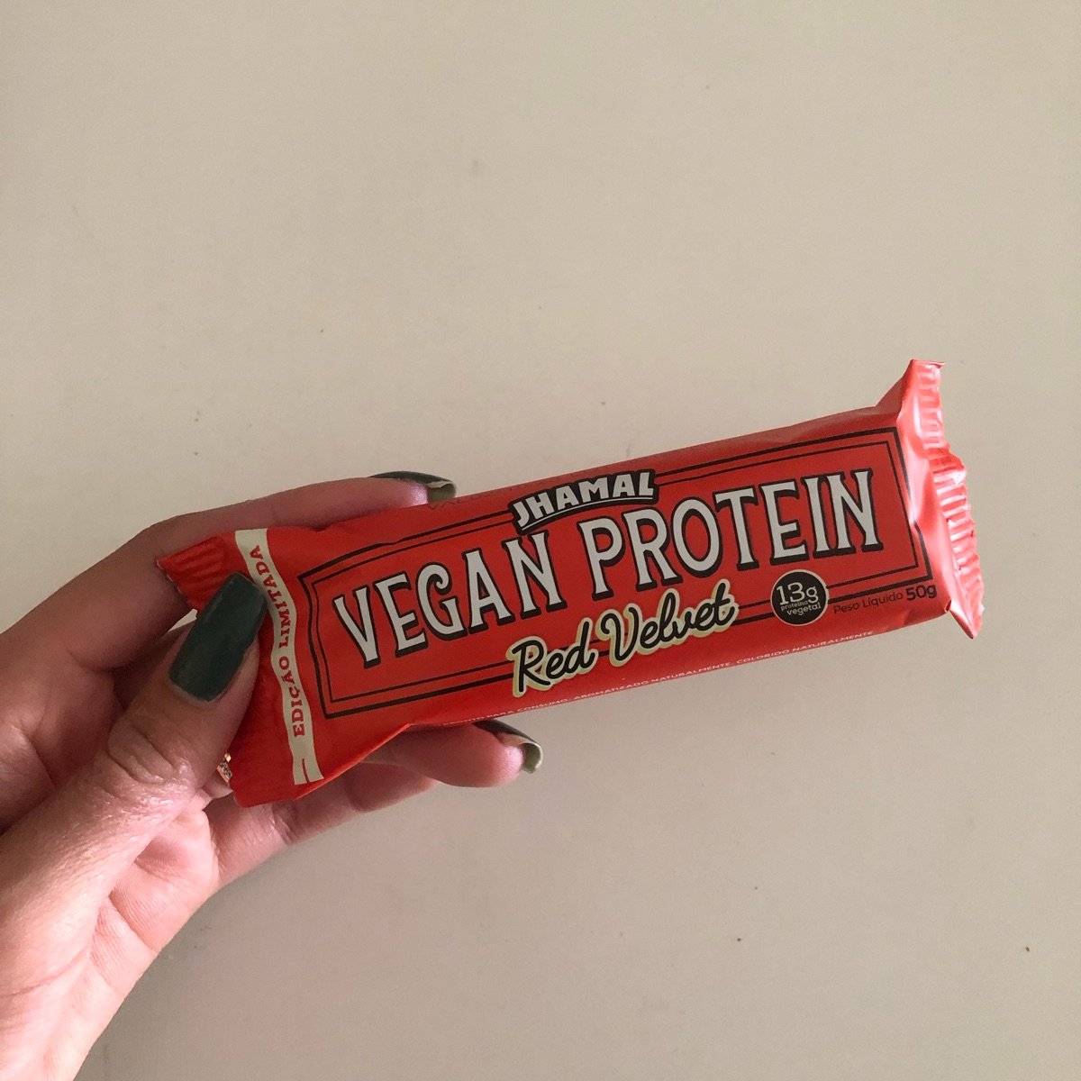 Barra De Proteina Red Velvet from Jhamal - Vegan Product Reviews ...