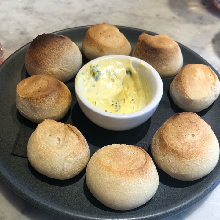 Pizza Express United Kingdom Vegan dough balls Review | abillion