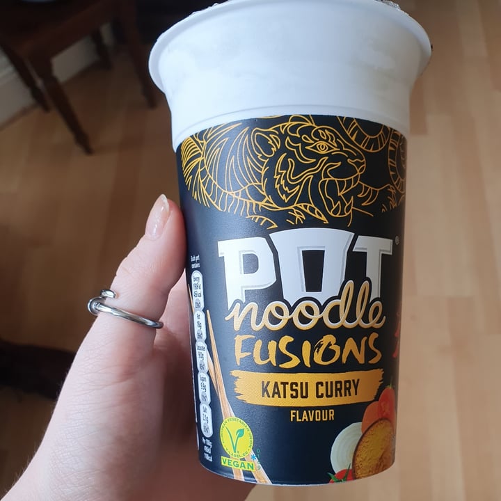 Pot noodle fusions Pot Noodle Katsu Curry Fusion Review | abillion