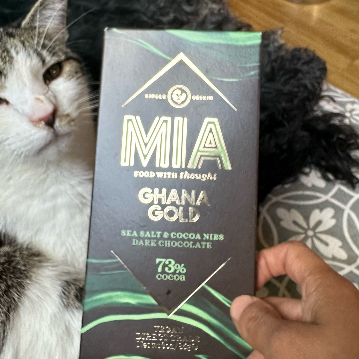 Ghana Gold sea salt and cocoa nibs from mia - Vegan Product Reviews ...
