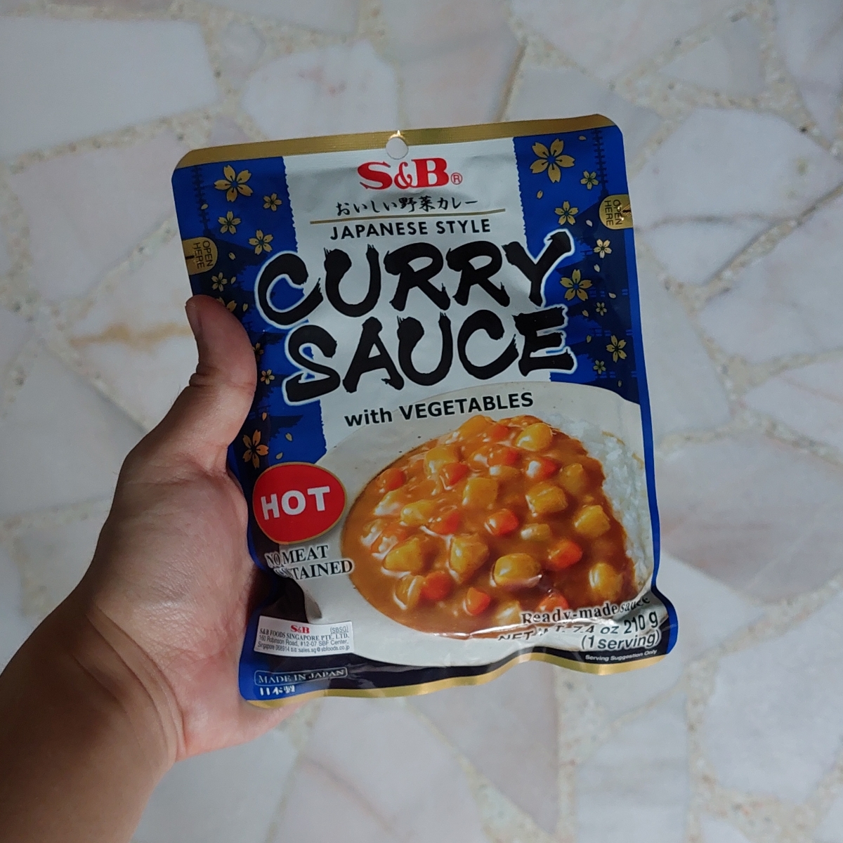 S&B Japanese Style Curry Sauce (Hot) Review | abillion