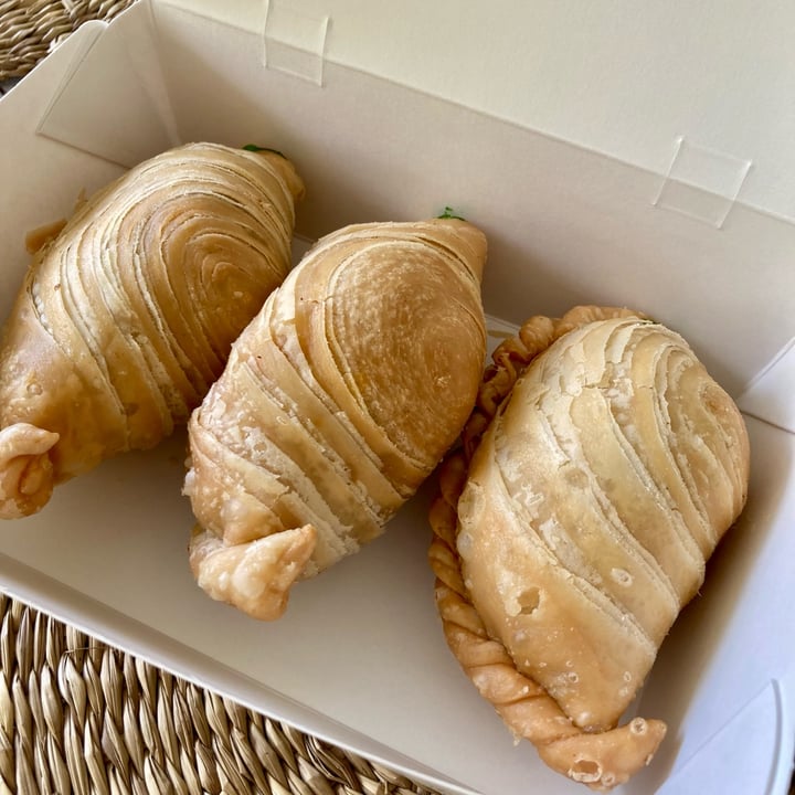 Ninja Mama Marine Parade, Singapore Vegan curry puffs Review | abillion