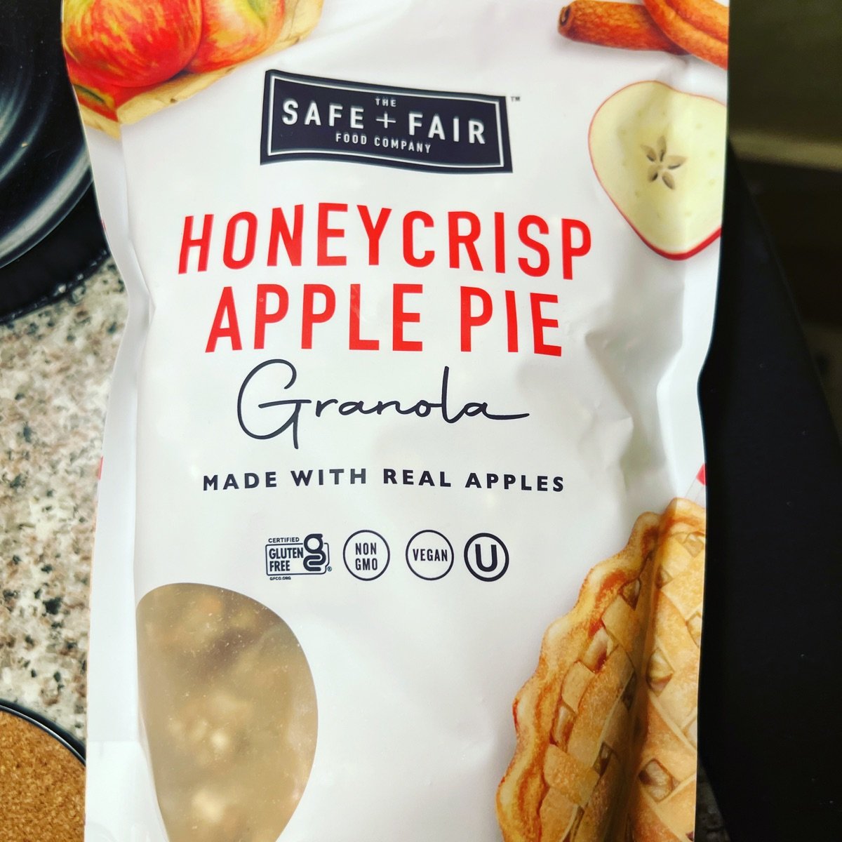 The Safe + Fair Food Company - Honeycrisp Apple Pie Granola Review ...