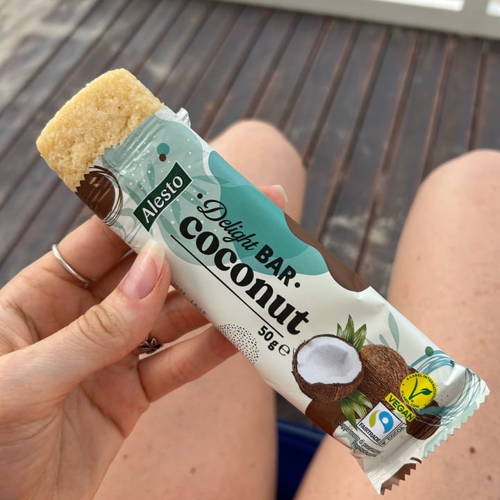 Alesto coconut delight bar Review | abillion