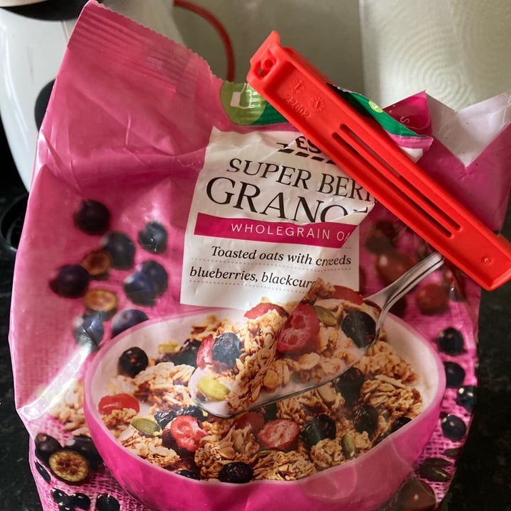 Tesco super berry granola Review | abillion