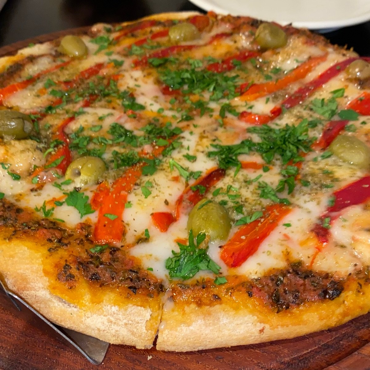 pizza morrones at Oso Blanco café de especialidad, Mar del Plata ...