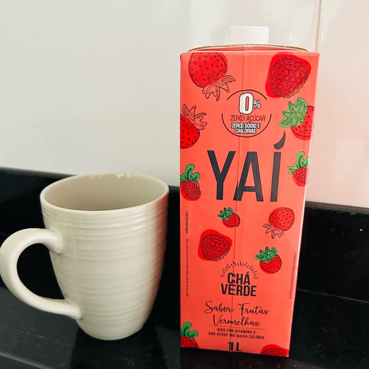 Chá Verde Sabor Frutas Vermelhas - 1L from Yaí - Vegan Product Reviews ...