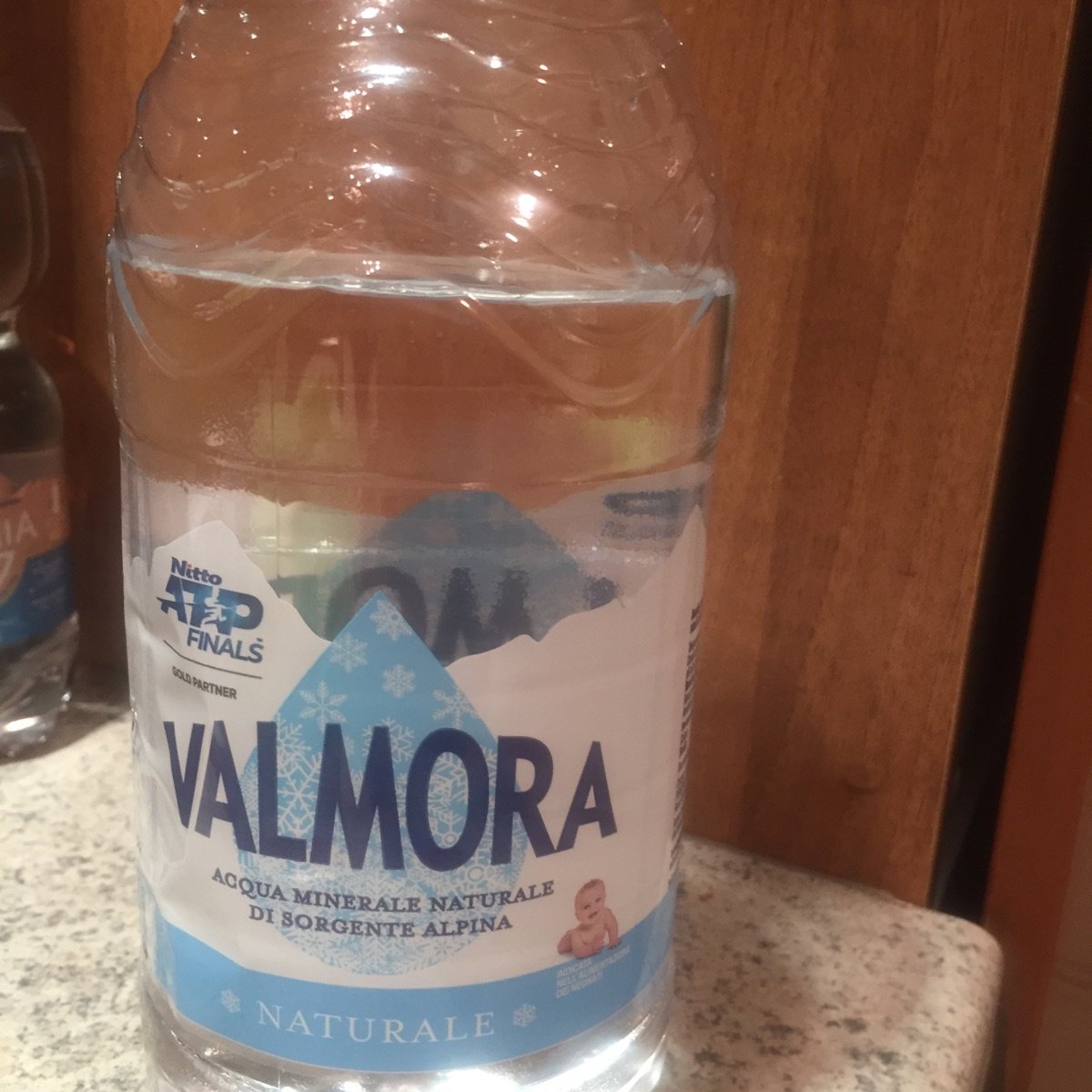 Acqua minerale naturale 1,5 l from Valmora - Vegan Product Reviews ...