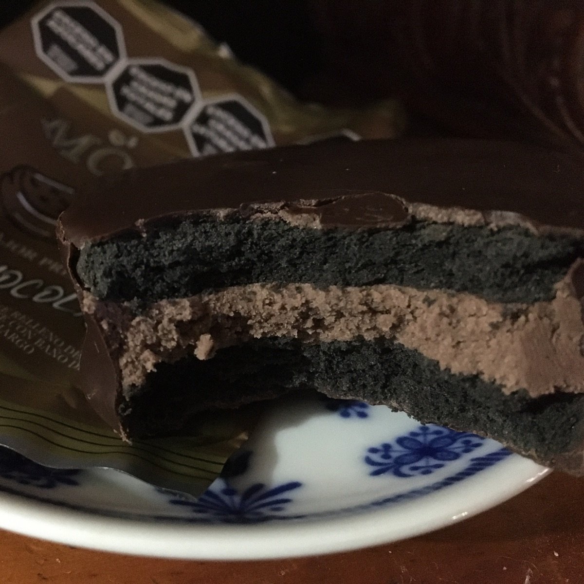 ALFAJOR VEGANO RELLENO DE MOUSSE DE CHOCOLATE - MOOH VEGAN from MOOH ...