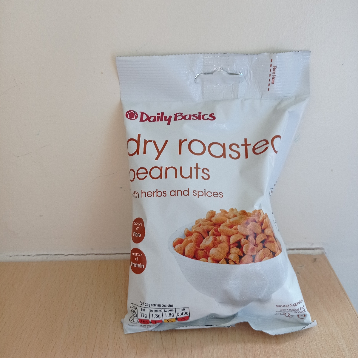 Dry roasted peanuts from Daily basics - Vegan Product Reviews & Ratings ...