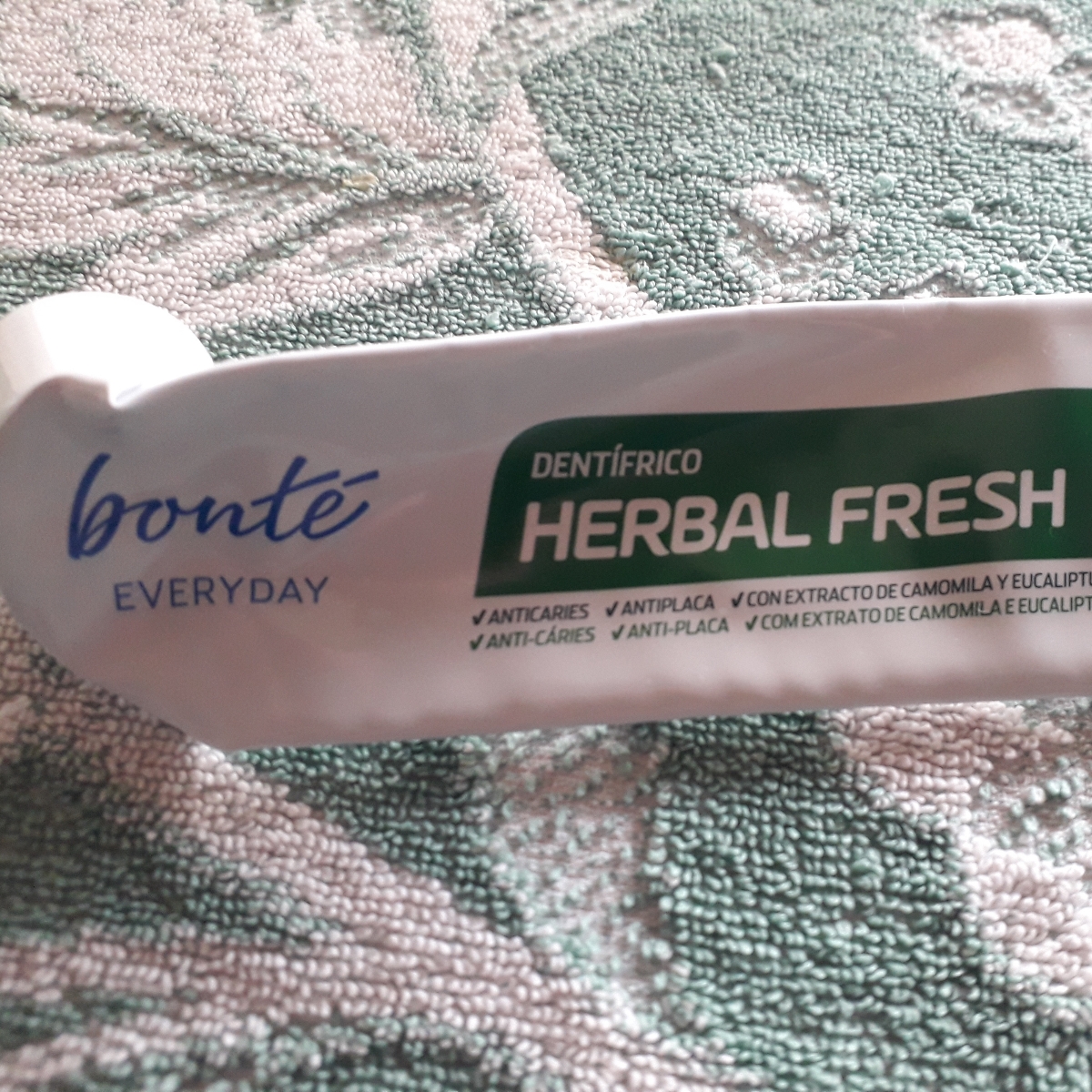 Herbal Fresh Toothpaste from Bonté - Vegan Product Reviews & Ratings ...