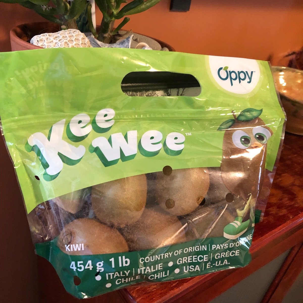 Kiwi (kee wee) fruit from Oppy - Vegan Product Reviews & Ratings | abillion