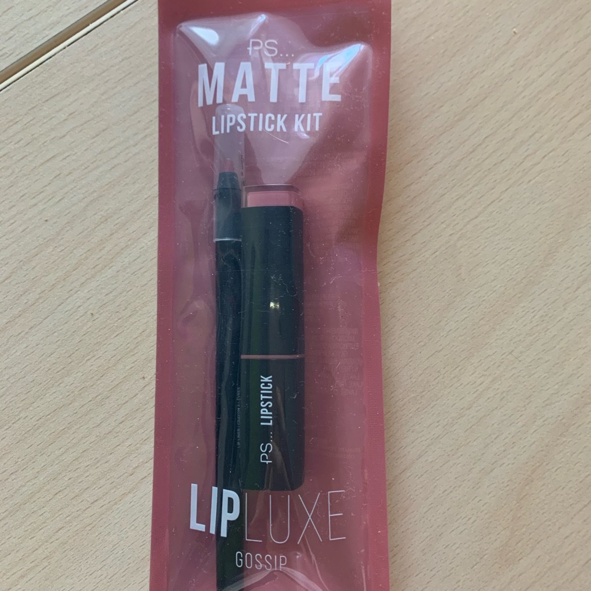 Primark Beauty Matte Liptick Kit 评价 | abillion