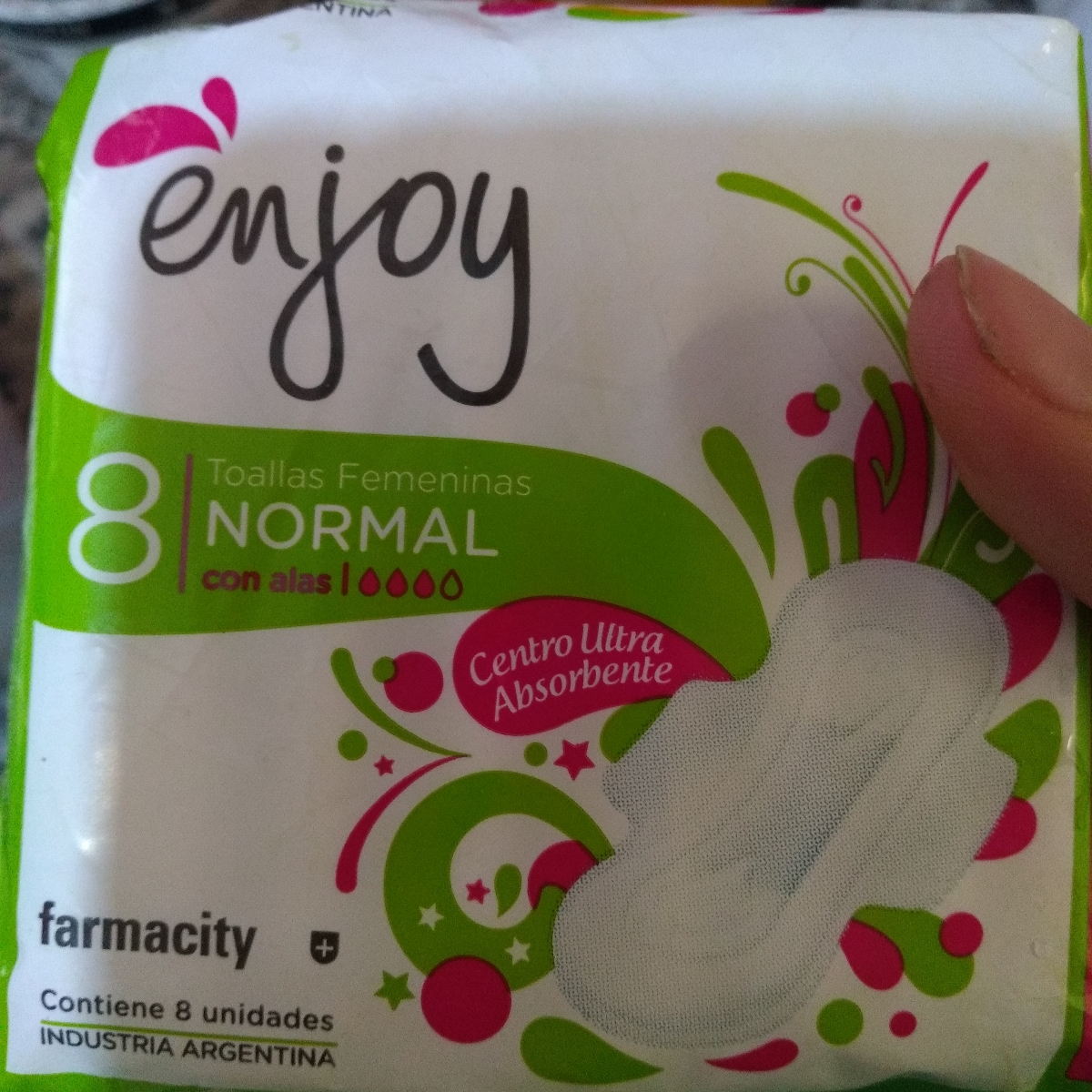 Toallas Femeninas Enjoy from Farmacity - Vegan Product Reviews ...