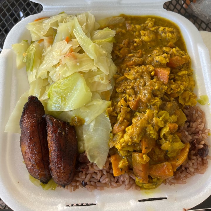 Reggae Shack Cafe University Heights, Gainesville, United States Curry ...